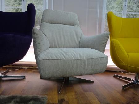 Natuzzi calma swivel chair store